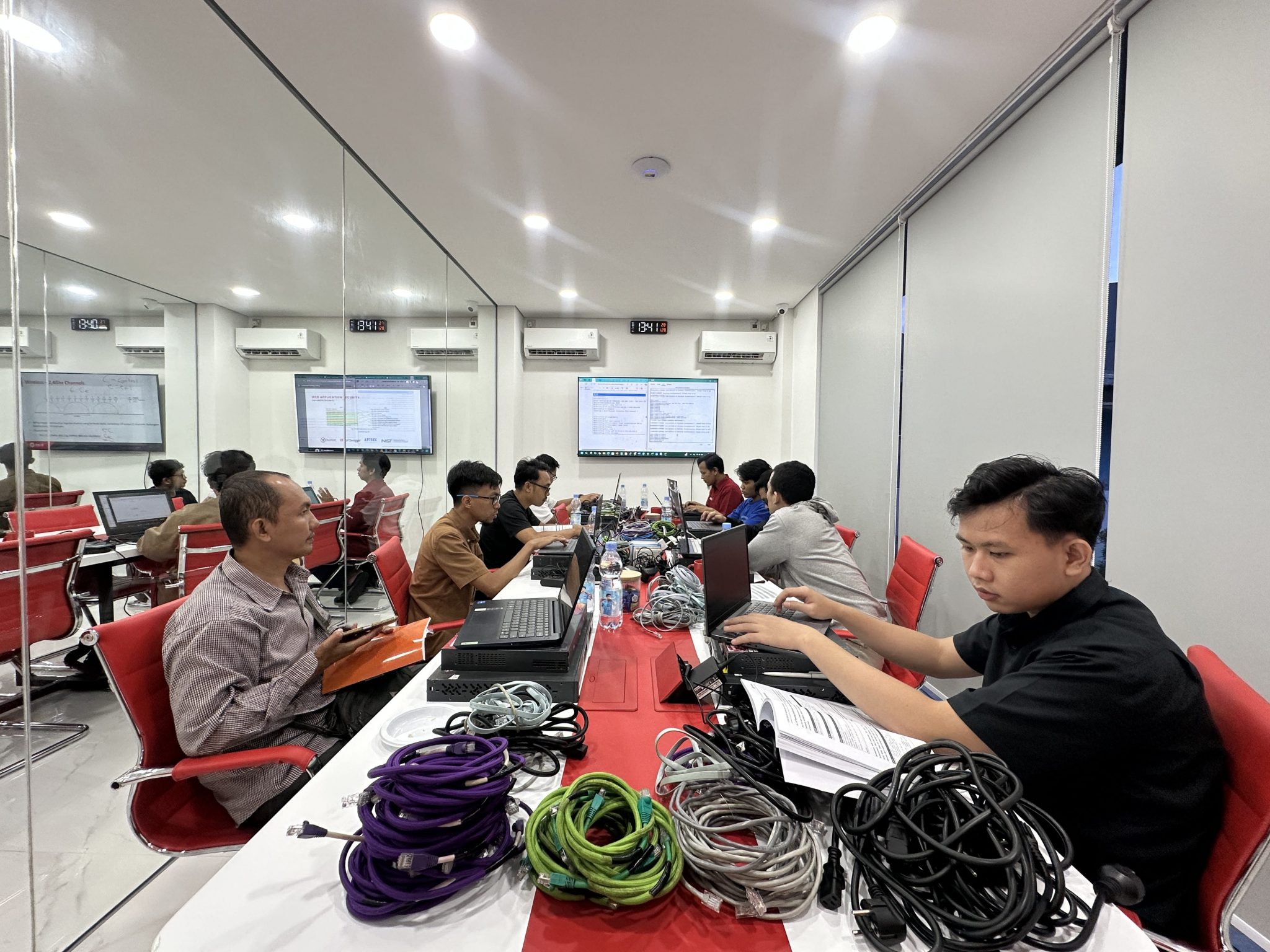 Training CISCO CCNA 200-301 Enterprise Jakarta | ID-Networkers (IDN.ID)