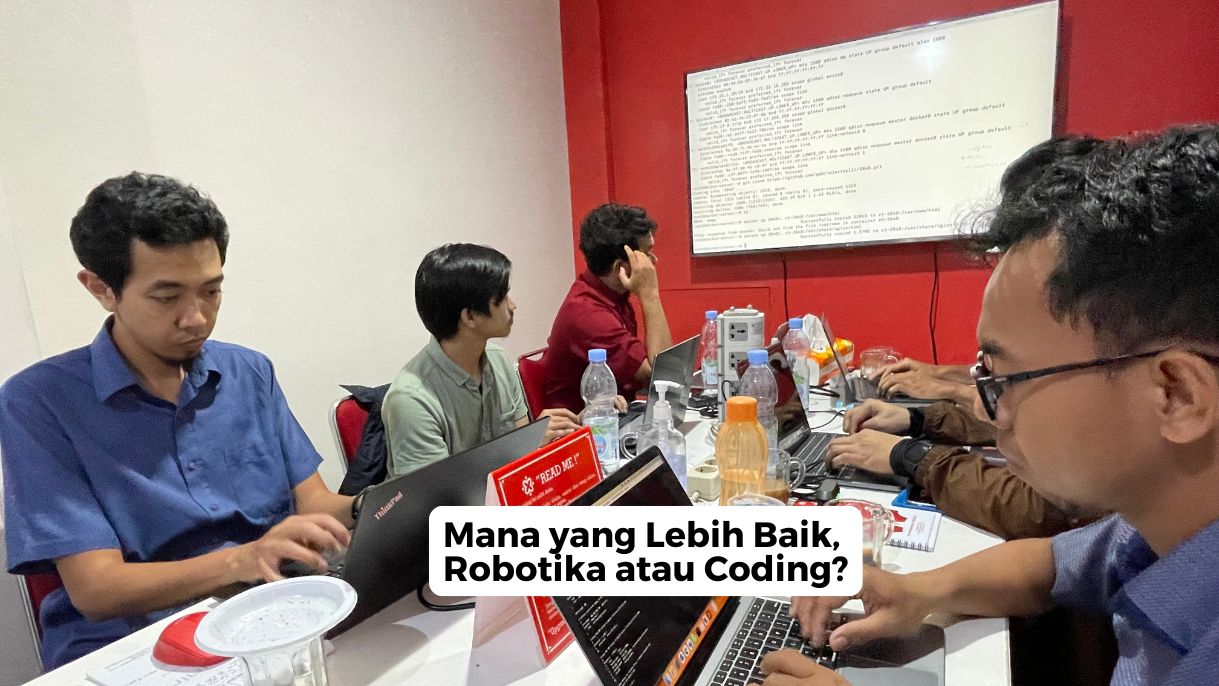 Mana yang Lebih Baik, Robotika atau Coding?